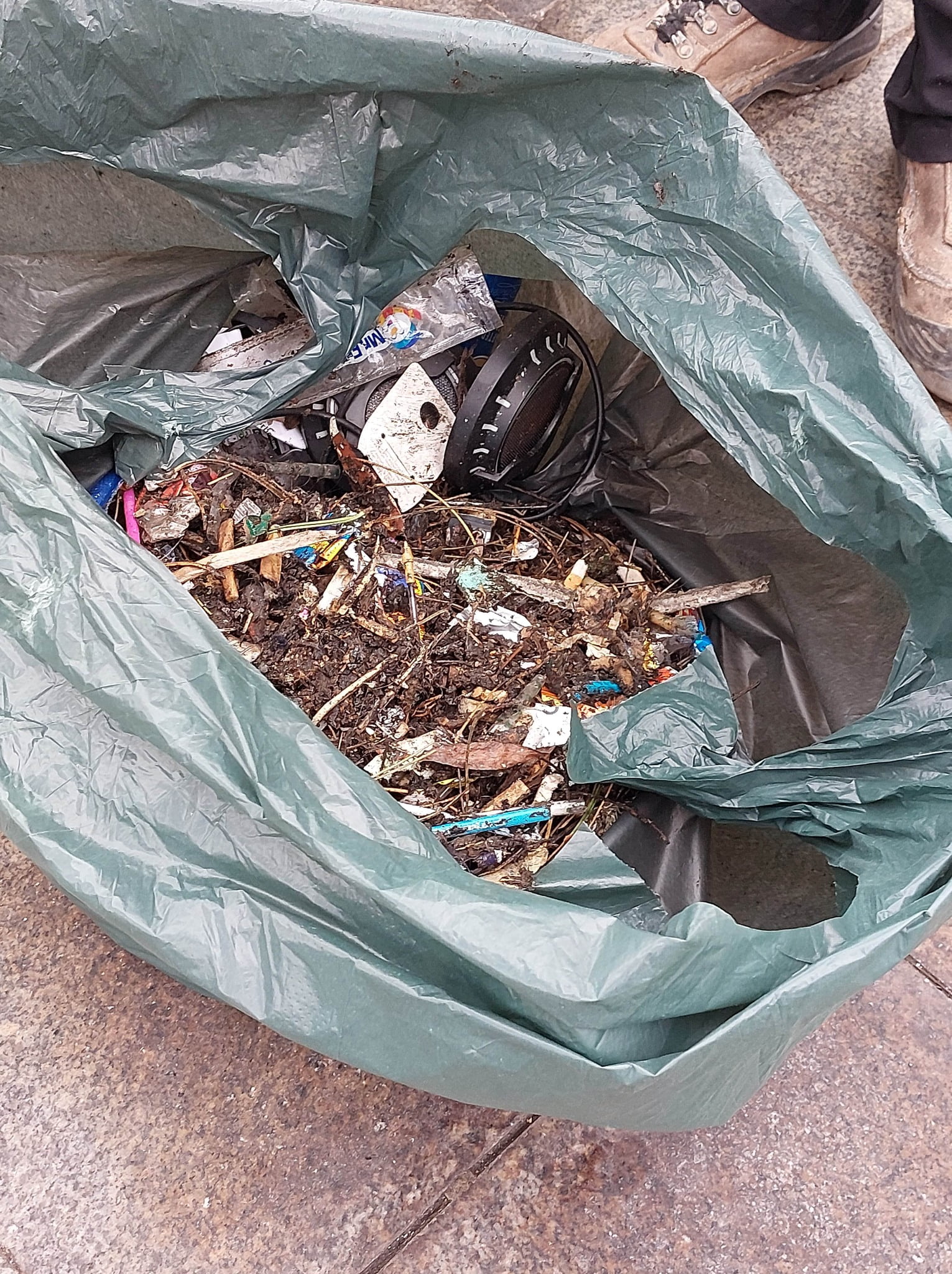 Riverhead bus station recieves deep clean after anti-social behaviour ...