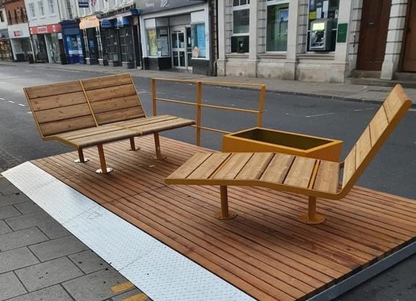 Louth's new 'parklets' on the High Street labelled hideous by locals ...